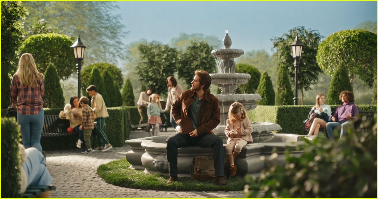 Taylor Swift Transforms Into a Man for 'The Man' Video - Watch Now ...