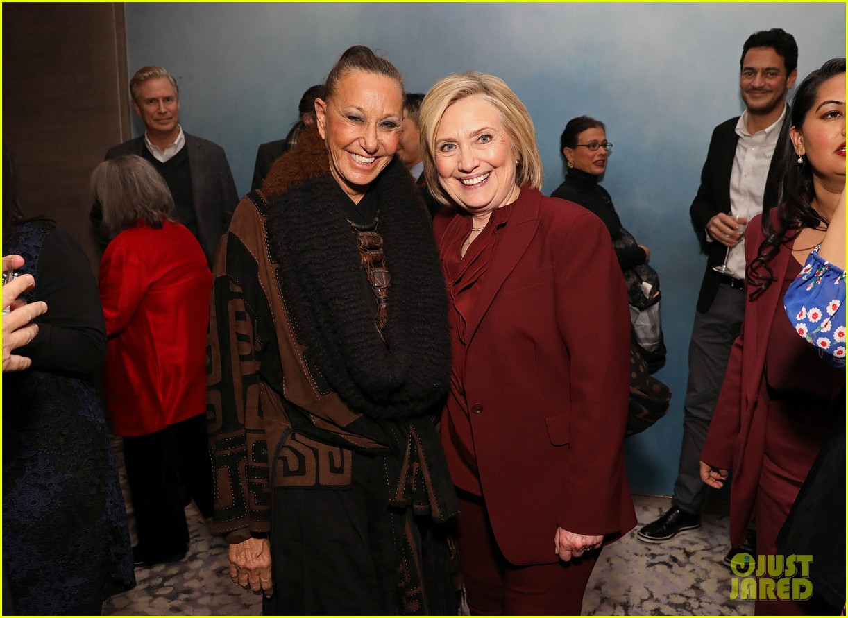 Hillary Clinton Rocks Red Suit at Hulu's 'Hillary' Premiere in NYC ...
