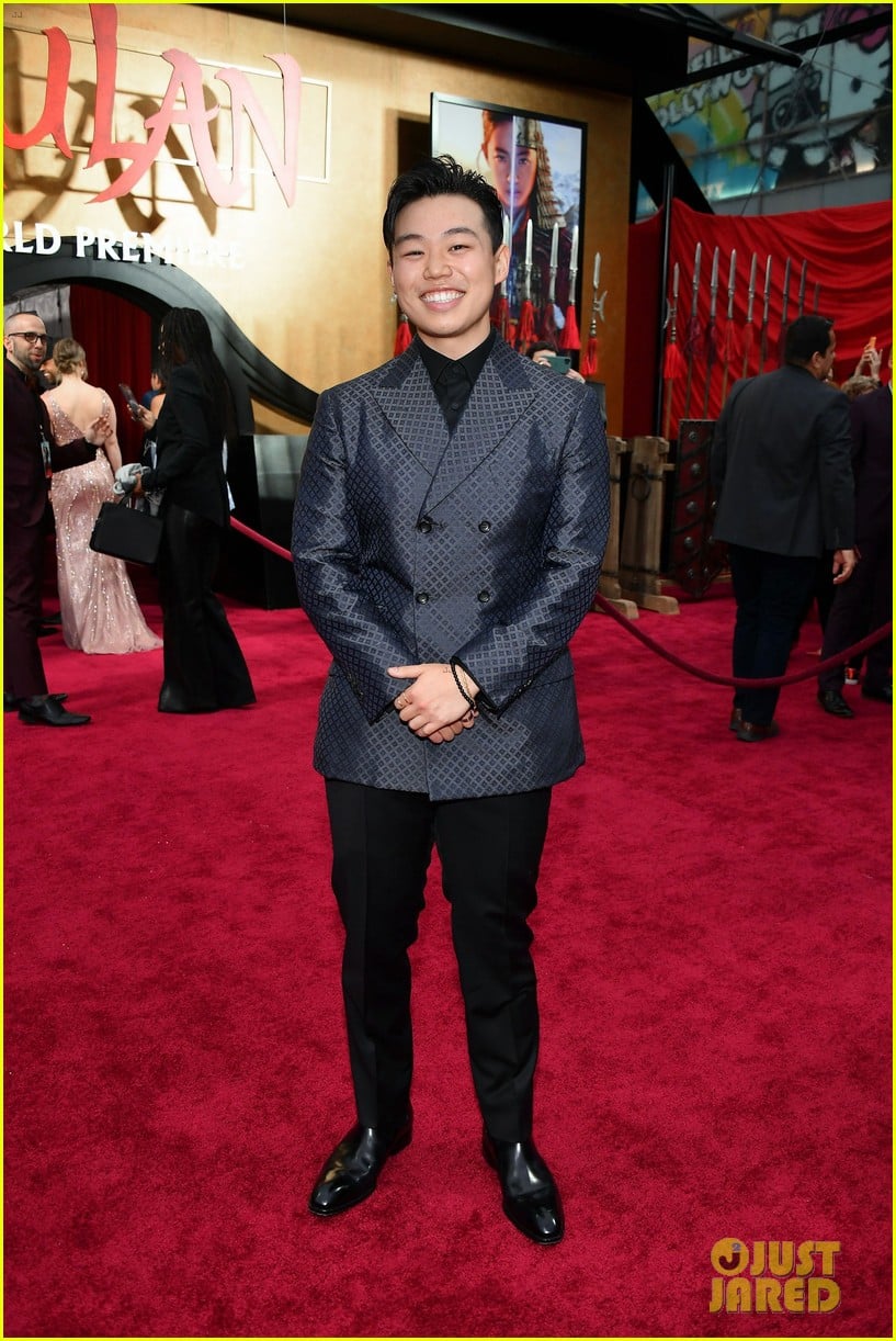 Donnie Yen, Jet Li, & More 'Mulan' Stars Step Out for L.A. Premiere ...