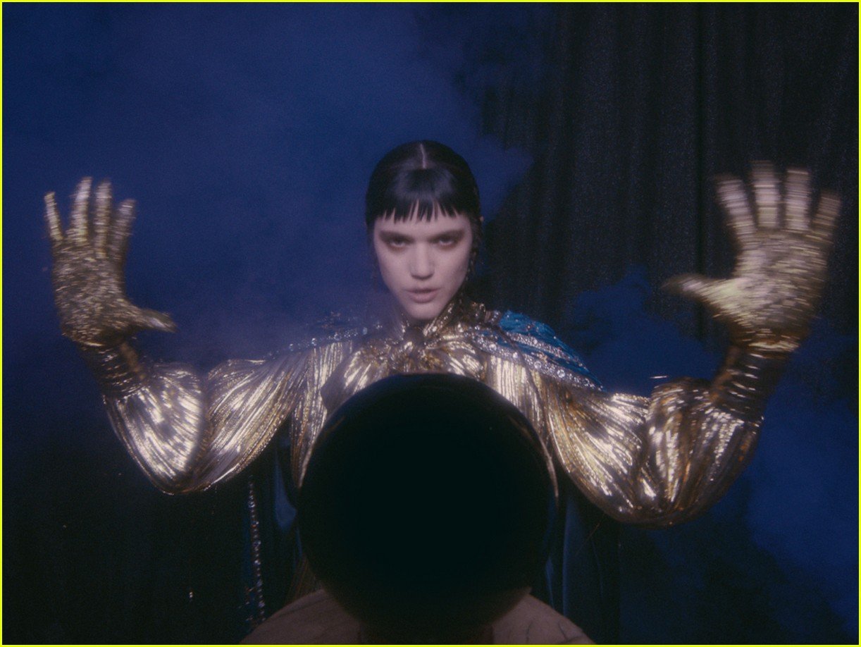 Photo: soko new song and music video 12 | Photo 4452562 | Just Jared ...