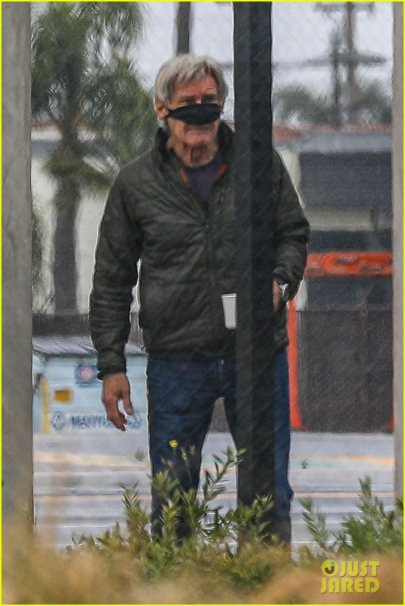 Harrison Ford Pulls Up His Face Mask to Drink His Coffee: Photo 4459758 ...