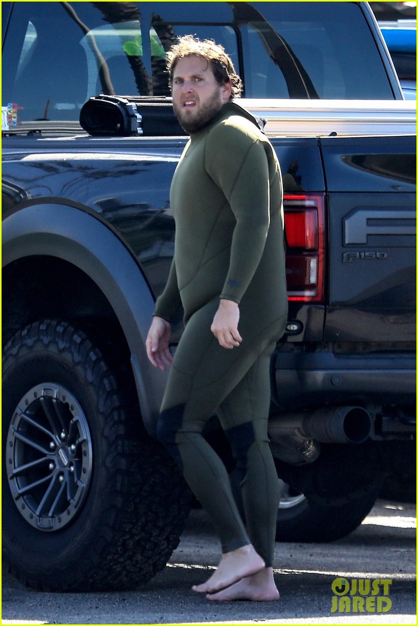 Jonah Hill Slips Into Wetsuit for Morning of Surfing: Photo 4460079 ...