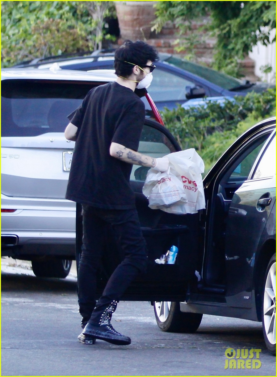 Kate Beckinsale & Boyfriend Goody Grace Step Out Together Amid ...