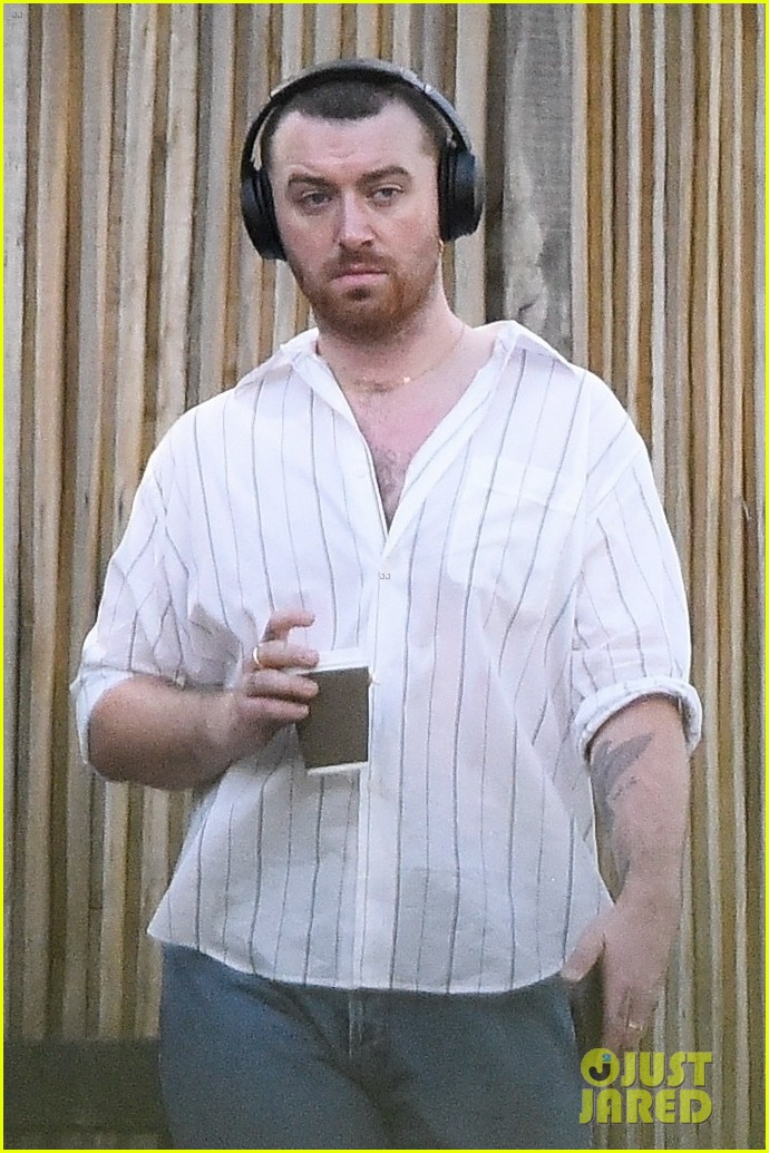 Sam Smith Looks Happy on an Afternoon Walk Amid Quarantine: Photo ...