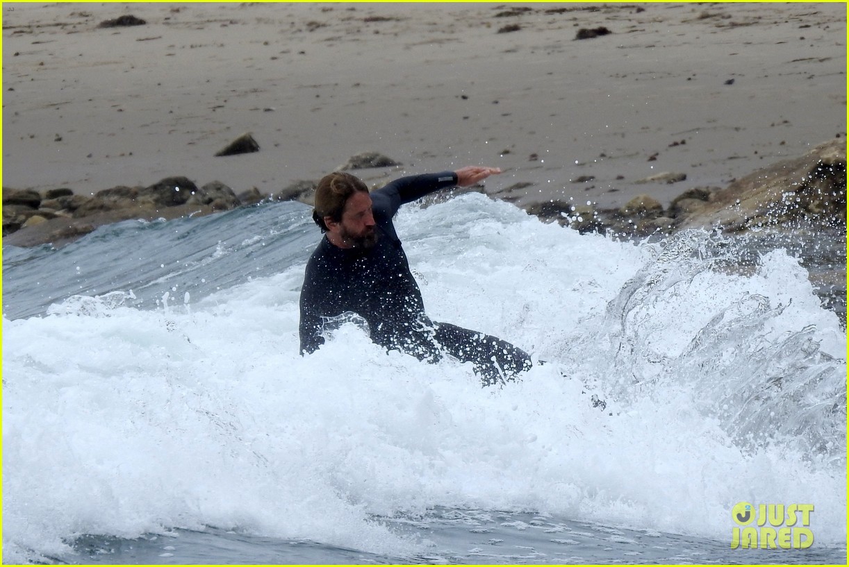 Gerard Butler Puts On His Skintight Wetsuit for a Day of Surfing: Photo ...
