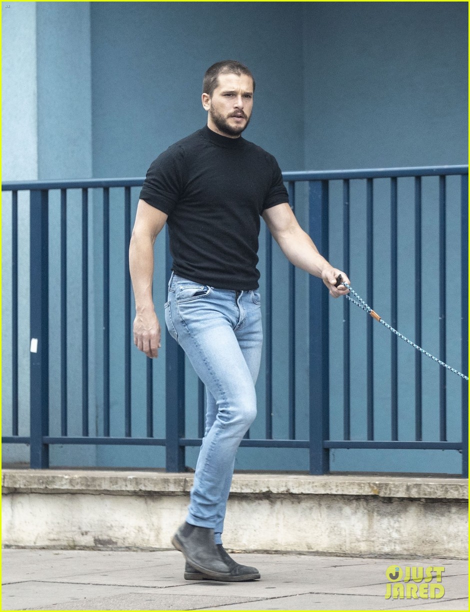 Kit Harington Debuts a New Buzz Cut During a Walk with His Dog: Photo ...