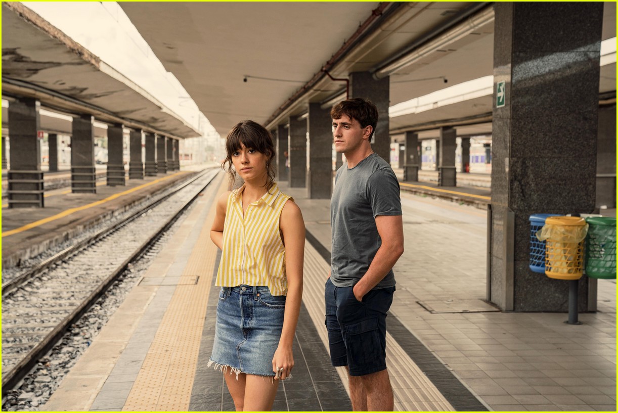 Normal People's Daisy Edgar-Jones Reveals How the Intimate Scenes ...