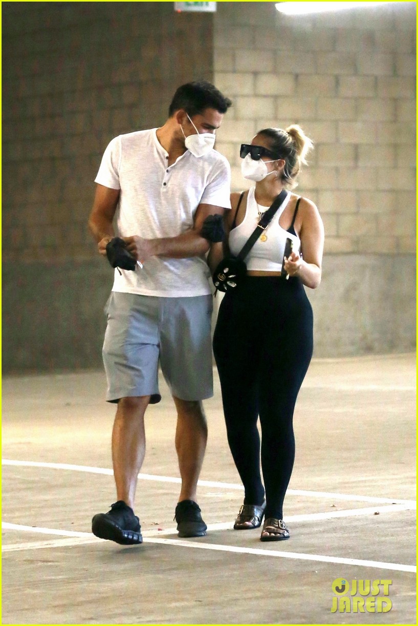 Bebe Rexha Goes on a Grocery Run With Keyan Safyari: Photo 4468894 ...