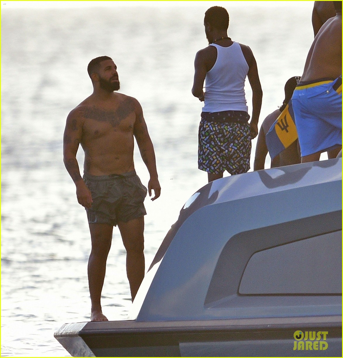 Drake Takes a Dive Into the Ocean While Boating in Barbados: Photo ...