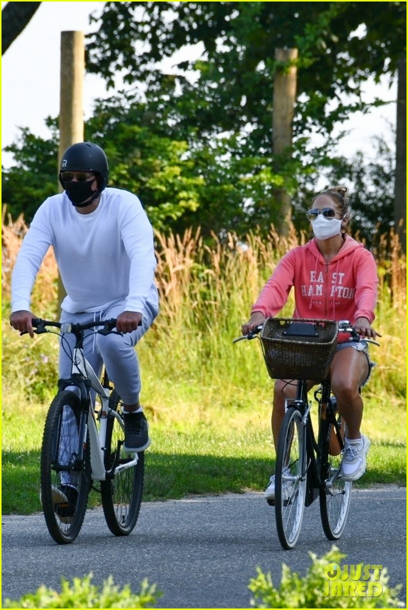 Jennifer Lopez Urges People To Vote In Her Fourth of July Message ...