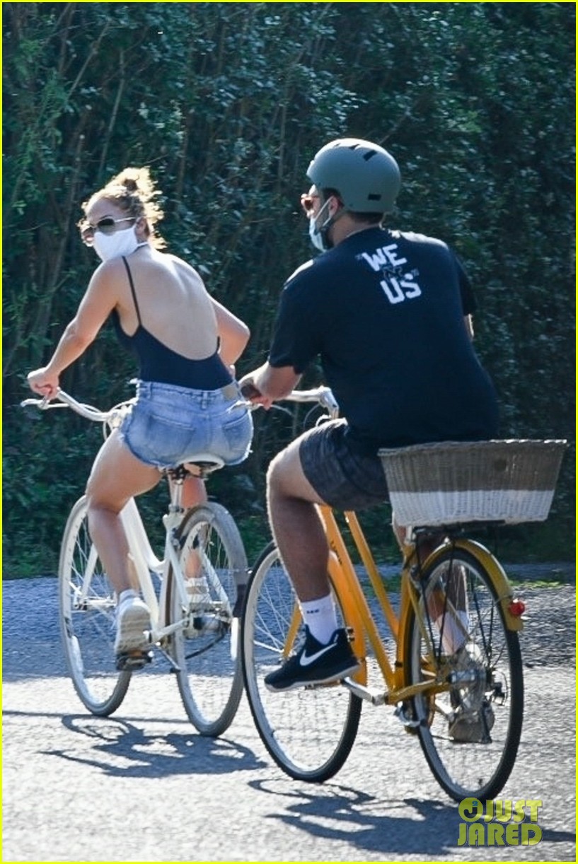 Jennifer Lopez Urges People To Vote In Her Fourth of July Message ...