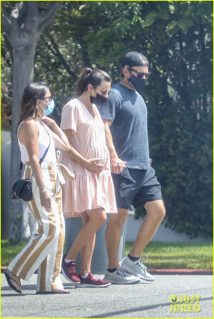 Pregnant Lea Michele Cradles Her Baby Bump During a Walk with Her Mom ...