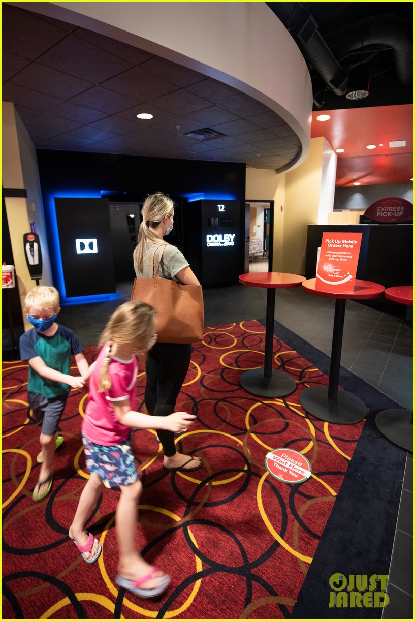 AMC Re-Opens: Look Inside the Socially Distanced Movie Theaters (Photos ...