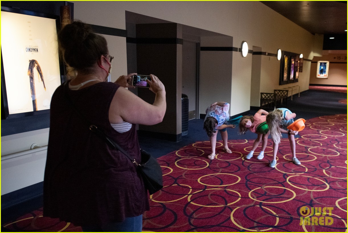 AMC Re-Opens: Look Inside the Socially Distanced Movie Theaters (Photos ...