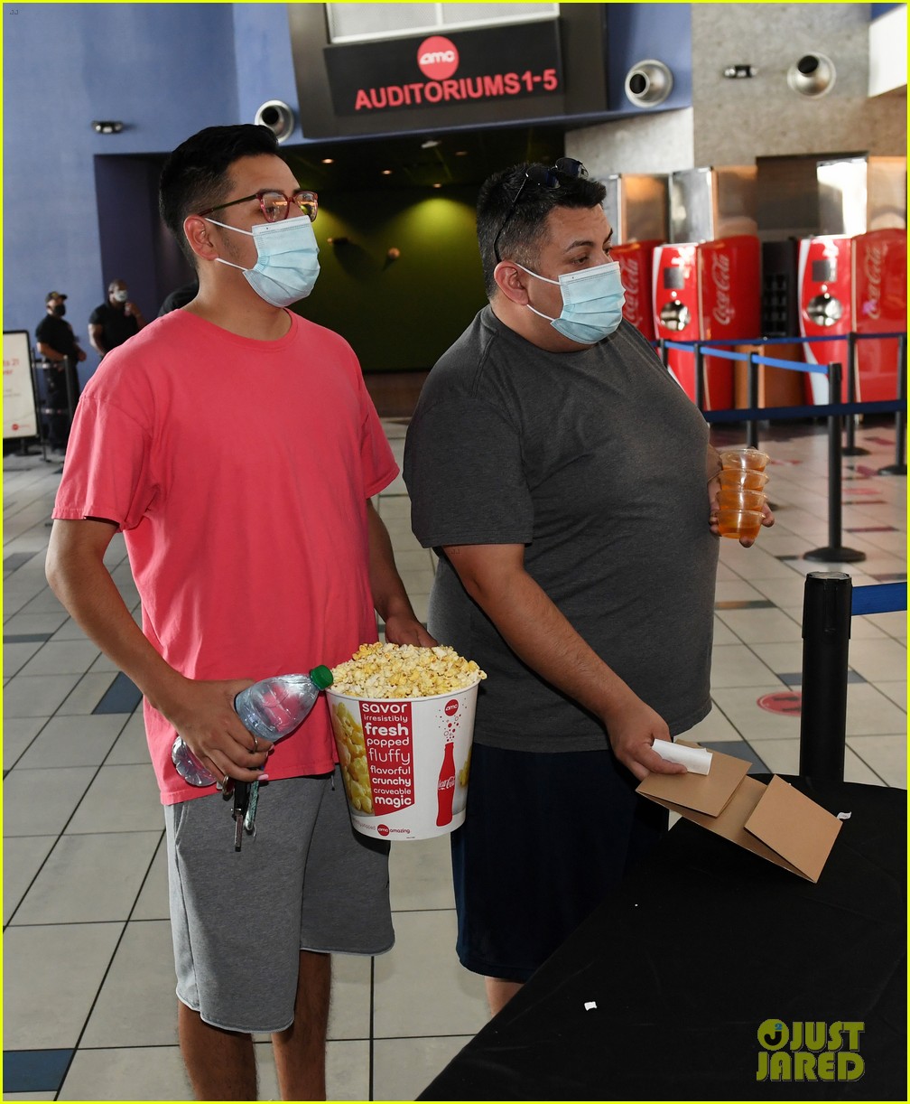 AMC Re-Opens: Look Inside the Socially Distanced Movie Theaters (Photos ...