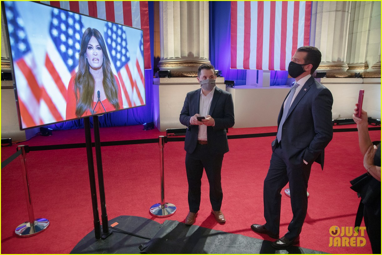 'Cocaine' Trends on Twitter After Donald Trump Jr.'s Speech at RNC 2020 ...