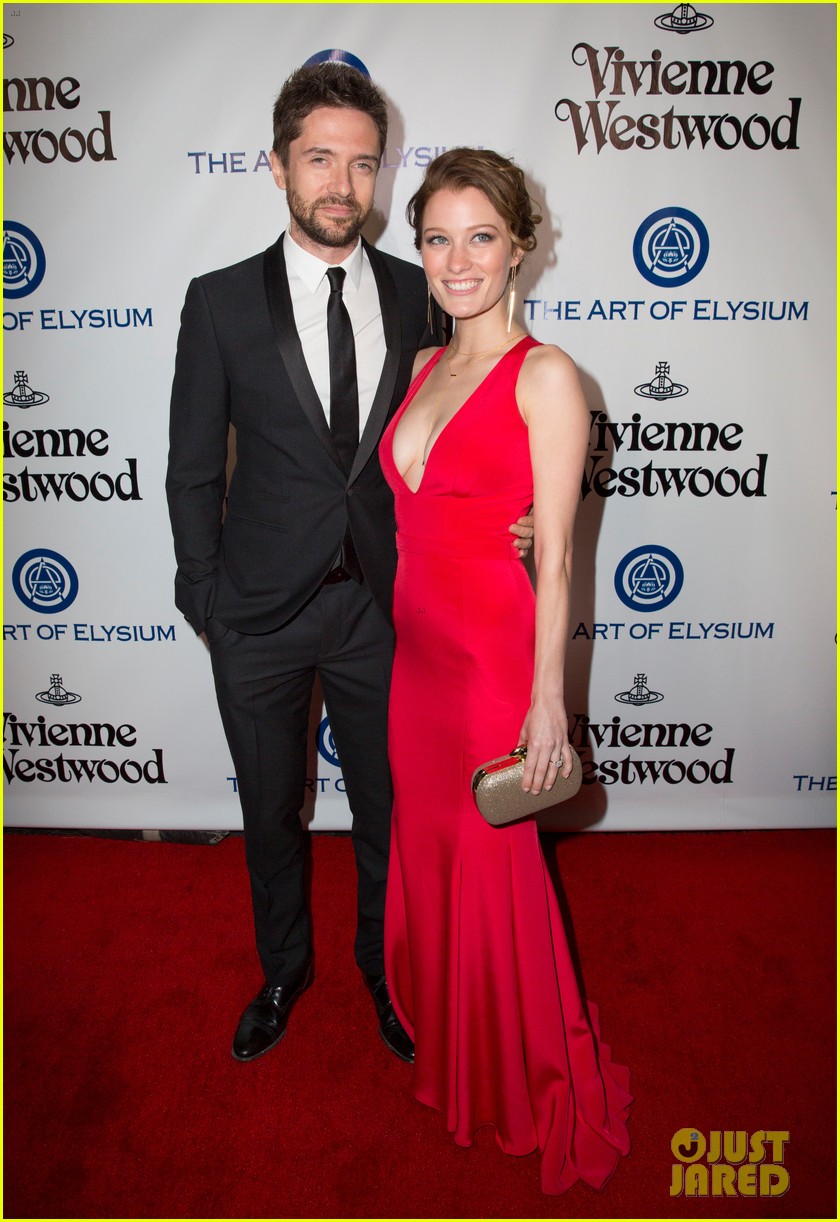Topher Grace & Ashley Hinshaw Welcome Second Child!: Photo 4472931 ...
