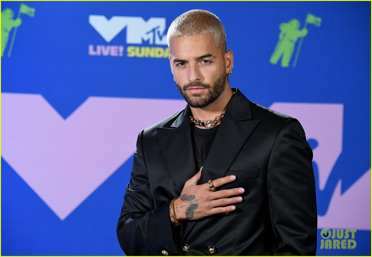 Maluma Looks Slick in a Silk Suit for MTV VMAs 2020: Photo 4479185 ...