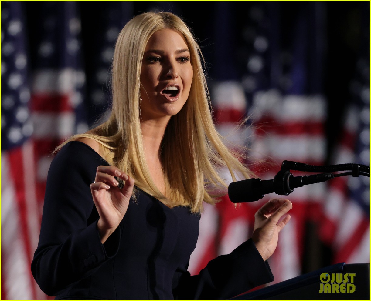 Melania Trump's Reaction to Ivanka at RNC 2020 Is Going Viral - Watch ...