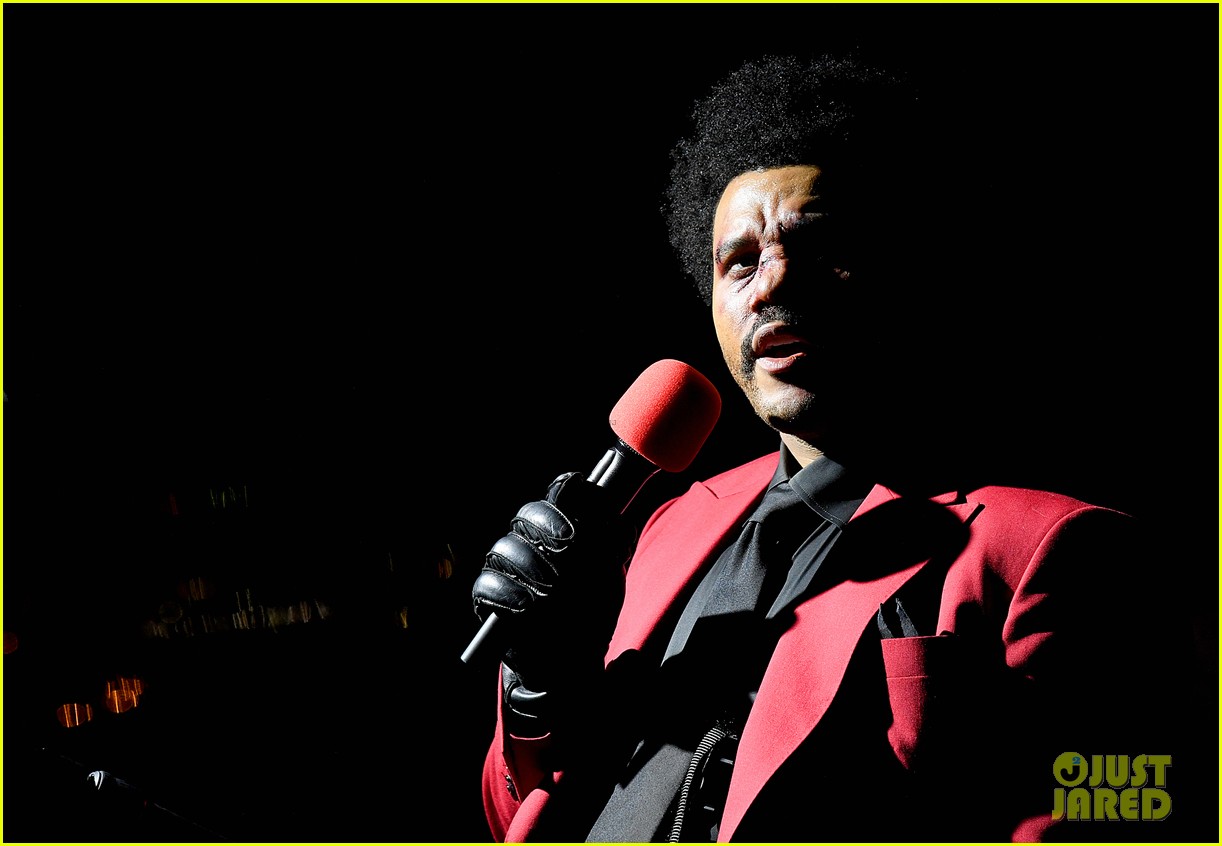 The Weeknd Opens MTV VMAs 2020 with 'Blinding Lights' Performance ...