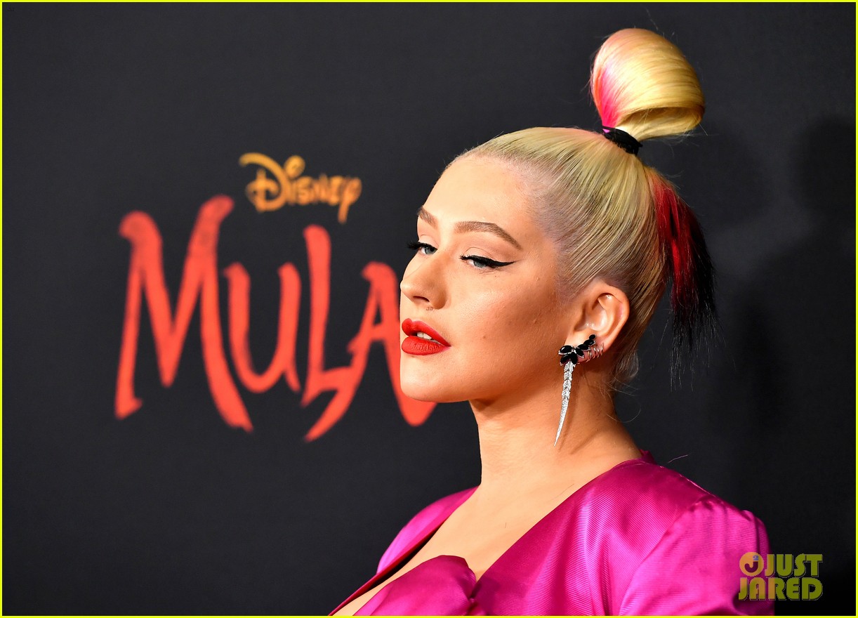 Christina Aguilera Live Tweets While Watching 'Mulan,' Reveals Which ...