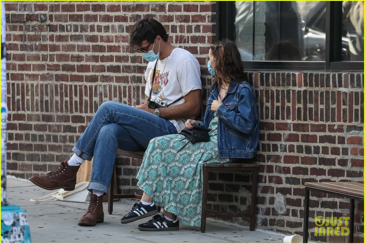 Jacob Elordi Meets Up with 'Euphoria' Co-Star Maude Apatow for Lunch in ...