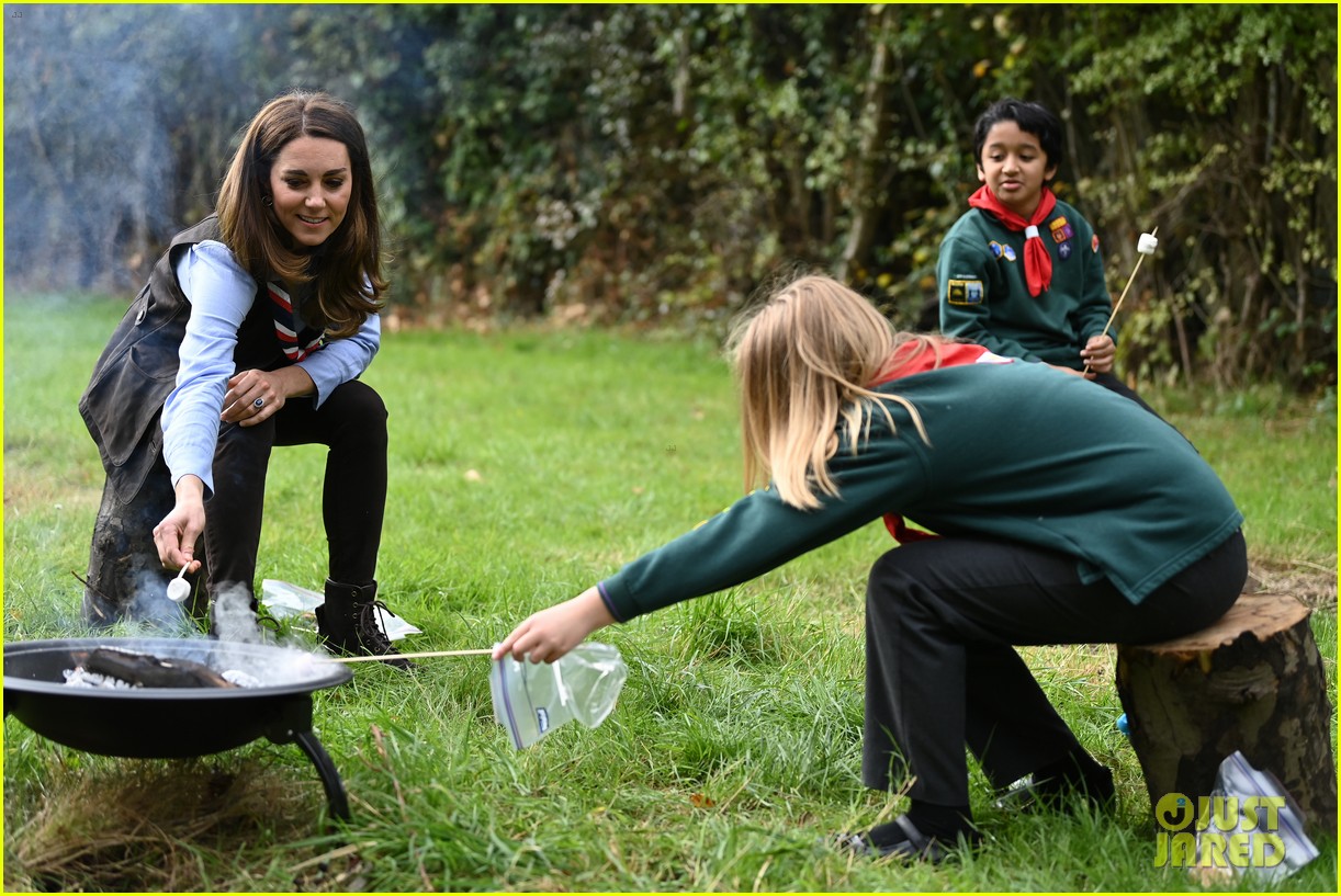 Duchess Kate Middleton Roasts Marshmallows with Scouts!: Photo 4488805 ...