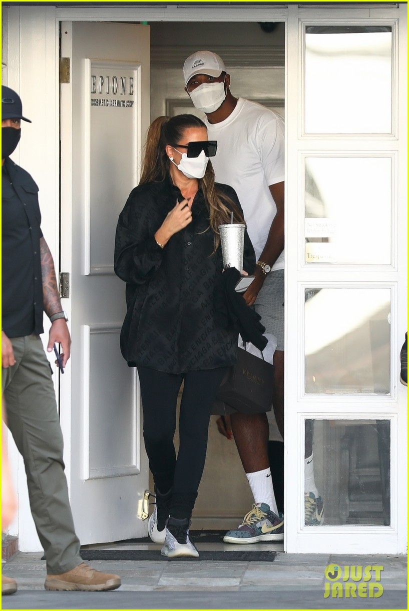 Khloe Kardashian Spends Her Day with Tristan Thompson While the 'KUWTK' Cameras Roll: Photo ...