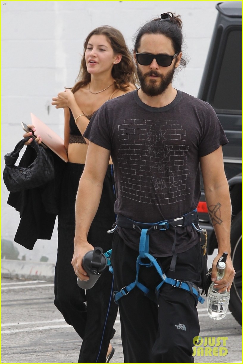 Jared Leto Spotted at Rock Climbing Gym with Valery Kaufman, His ...