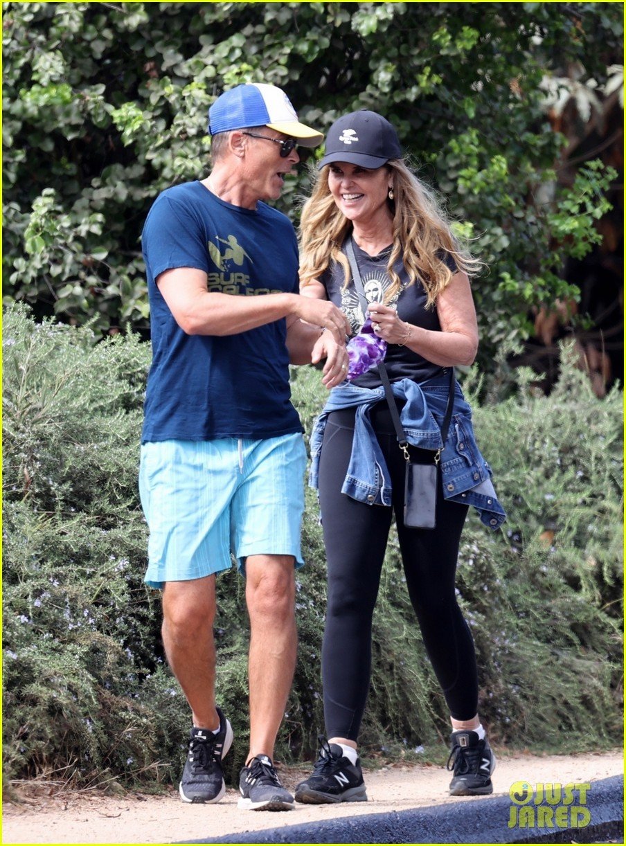 Longtime Friends Rob Lowe & Maria Shriver Spotted On a Walk in ...