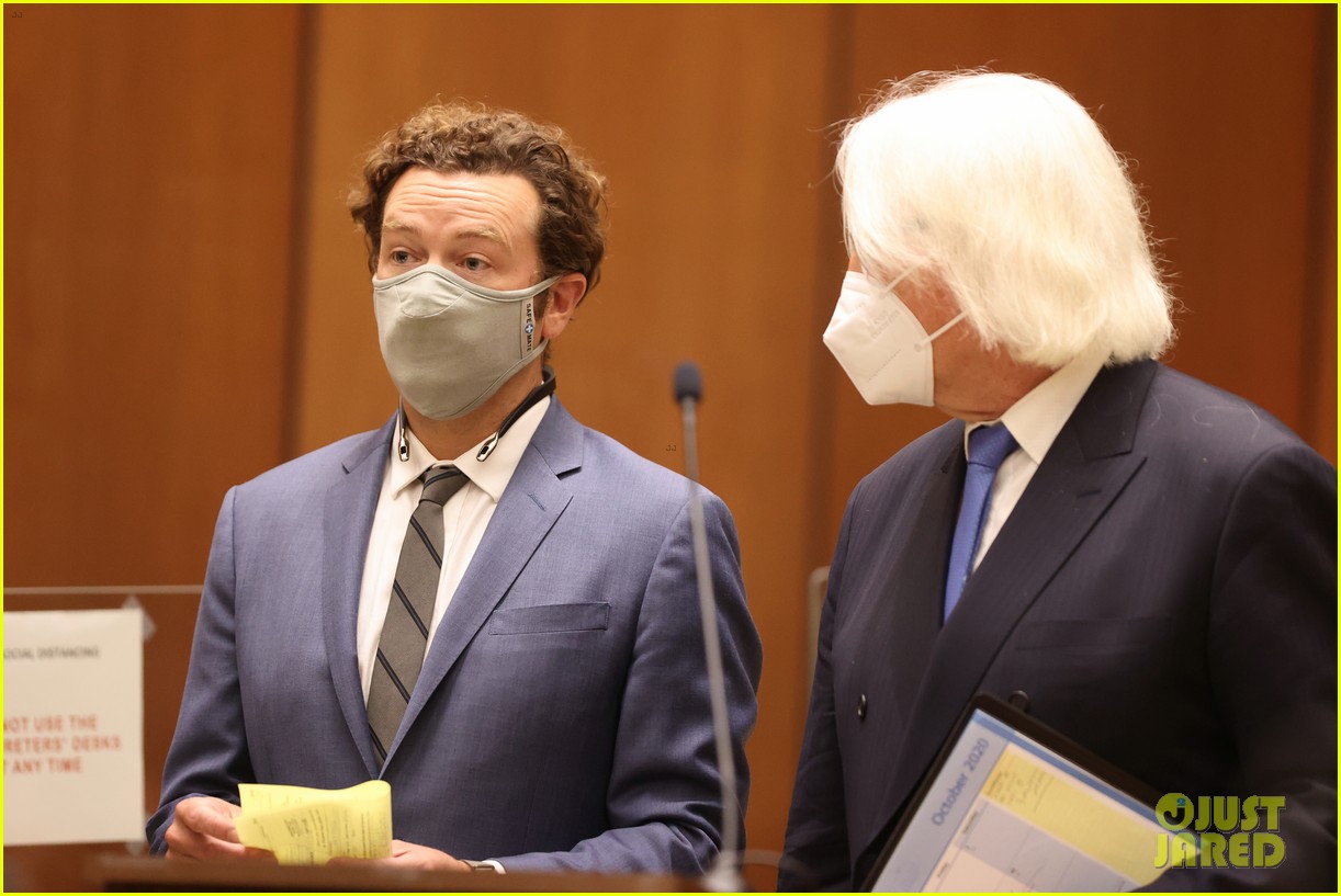 A Masked Danny Masterson Appeared in Court for Rape Charges: Photo ...