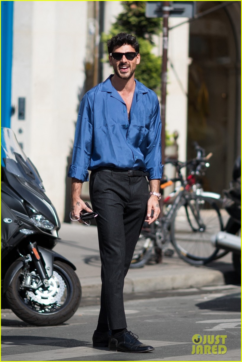 365 DNI's Michele Morrone Hangs Out with Model Jon Kortajarena in Paris ...