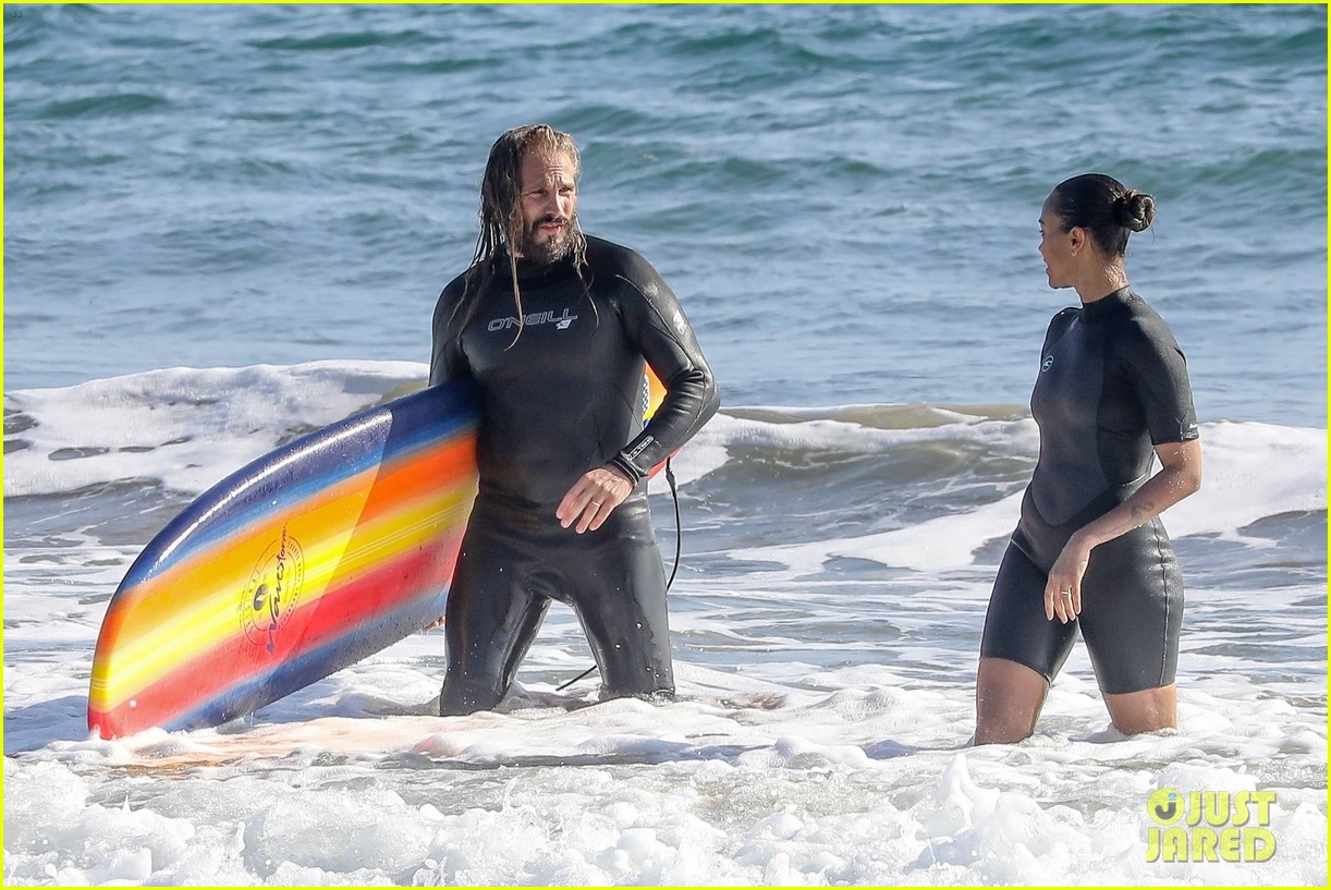Photo: zoe saldana marco perego make out beach 93 | Photo 4485802 ...