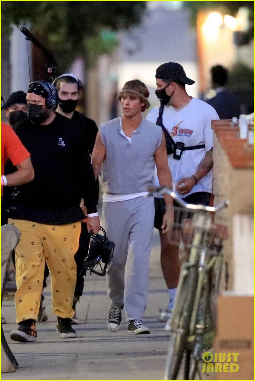 Justin Bieber Covers His Tattoos to Play Rocky Balboa in New Music ...