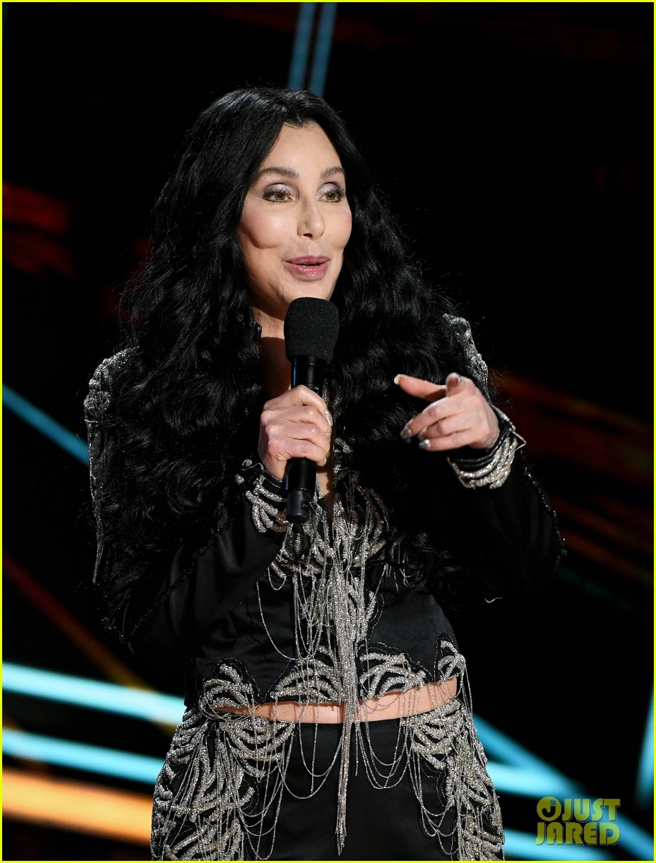 Photo: cher presents icon award bbmas 2020 06 | Photo 4492677 | Just ...