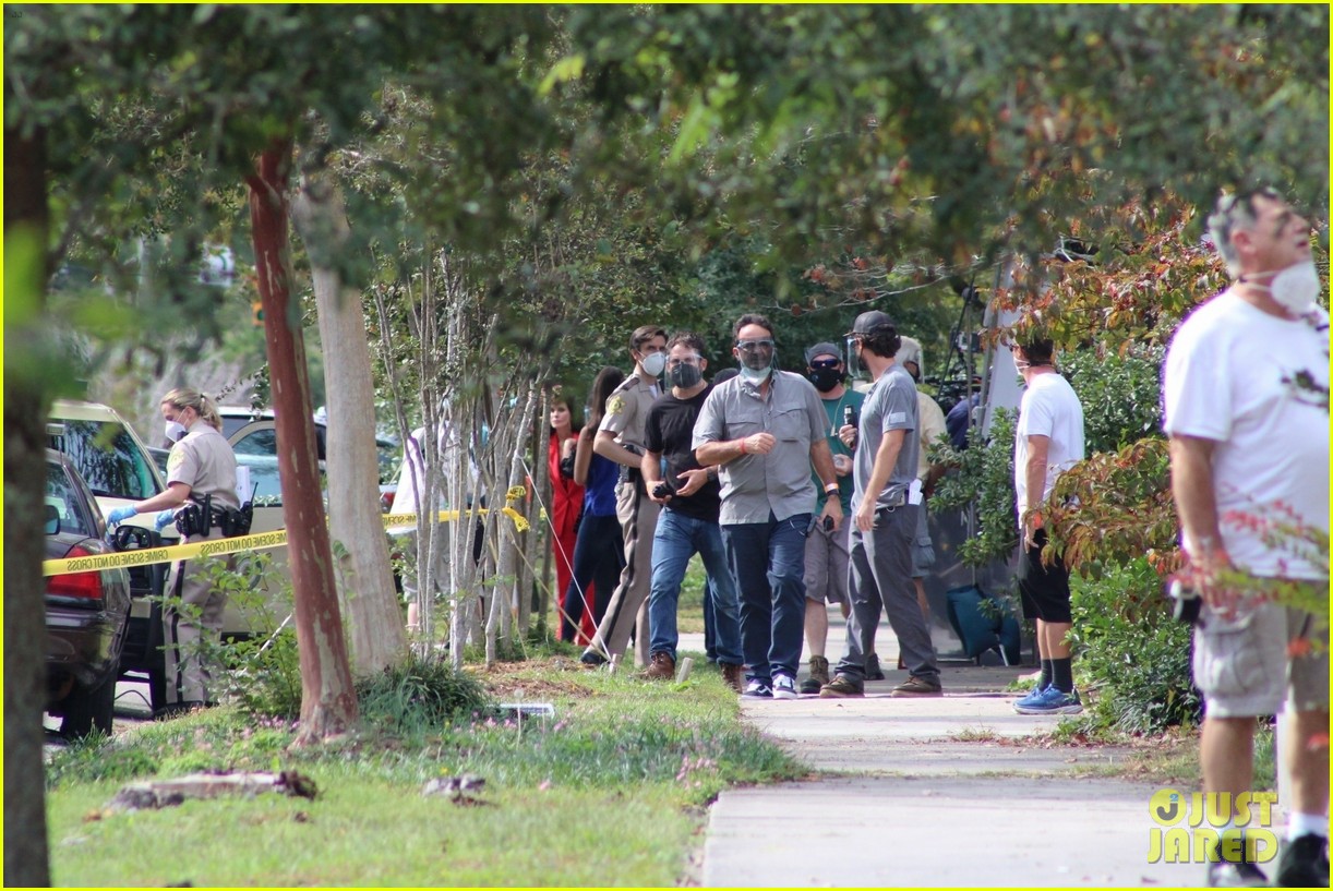 Courteney Cox Reprises Her Role as Gale Weathers in 'Scream 5' - See ...