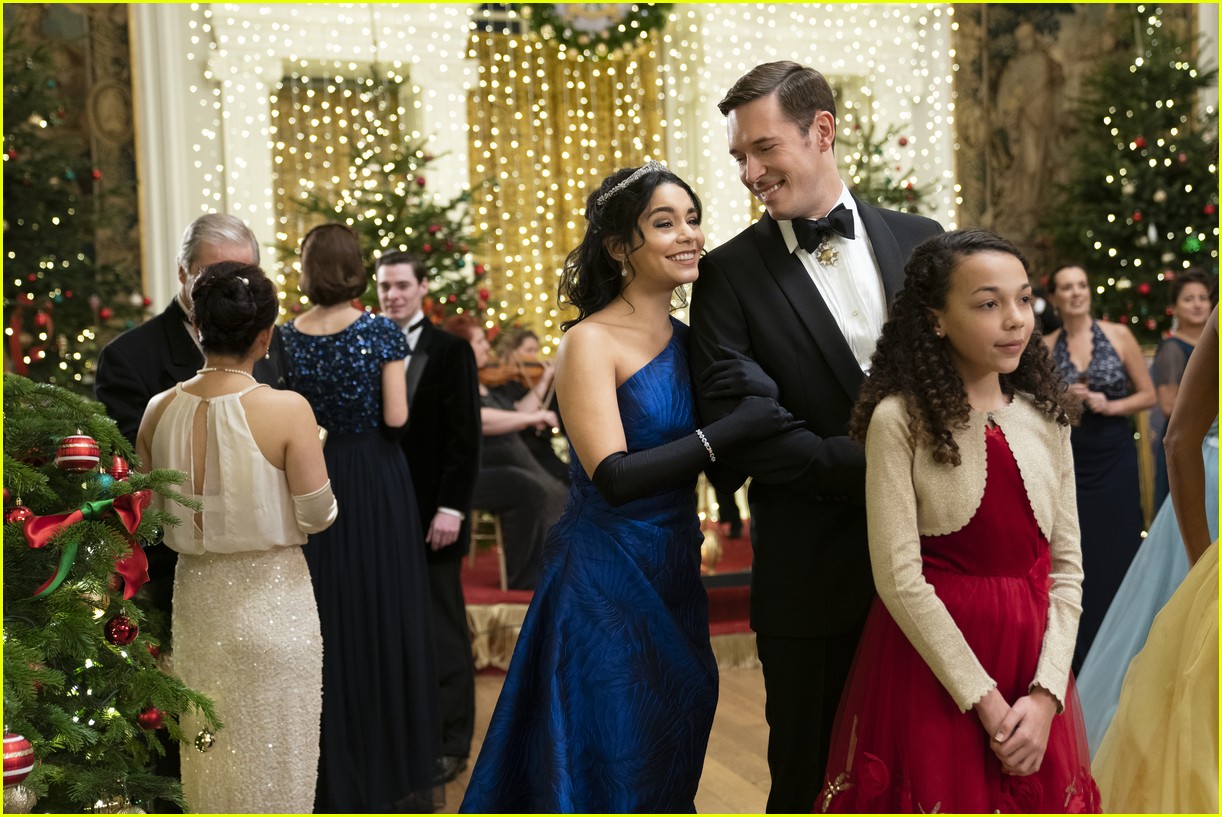 'Princess Switch 2' First Look Images & Release Date Revealed, Plus ...