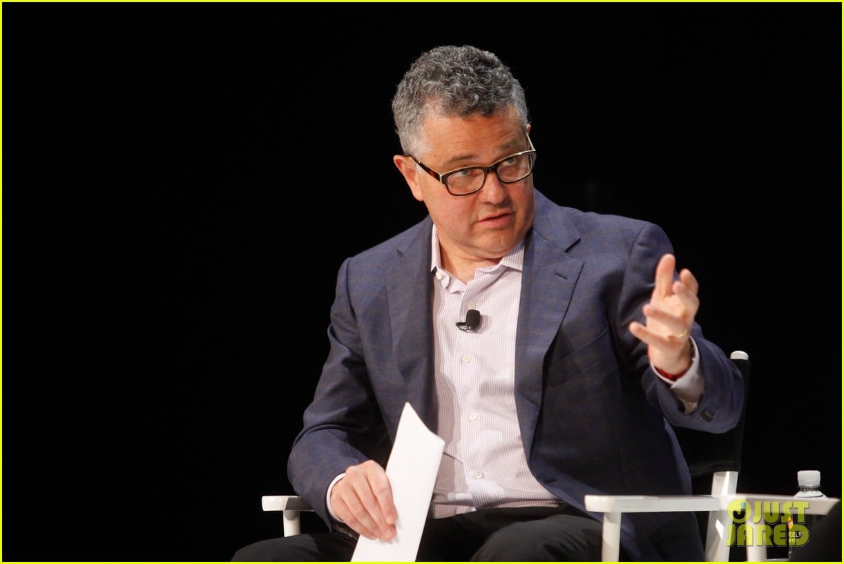 CNN's Jeffrey Toobin Exposes Himself on Zoom Call, Labels Incident an ...