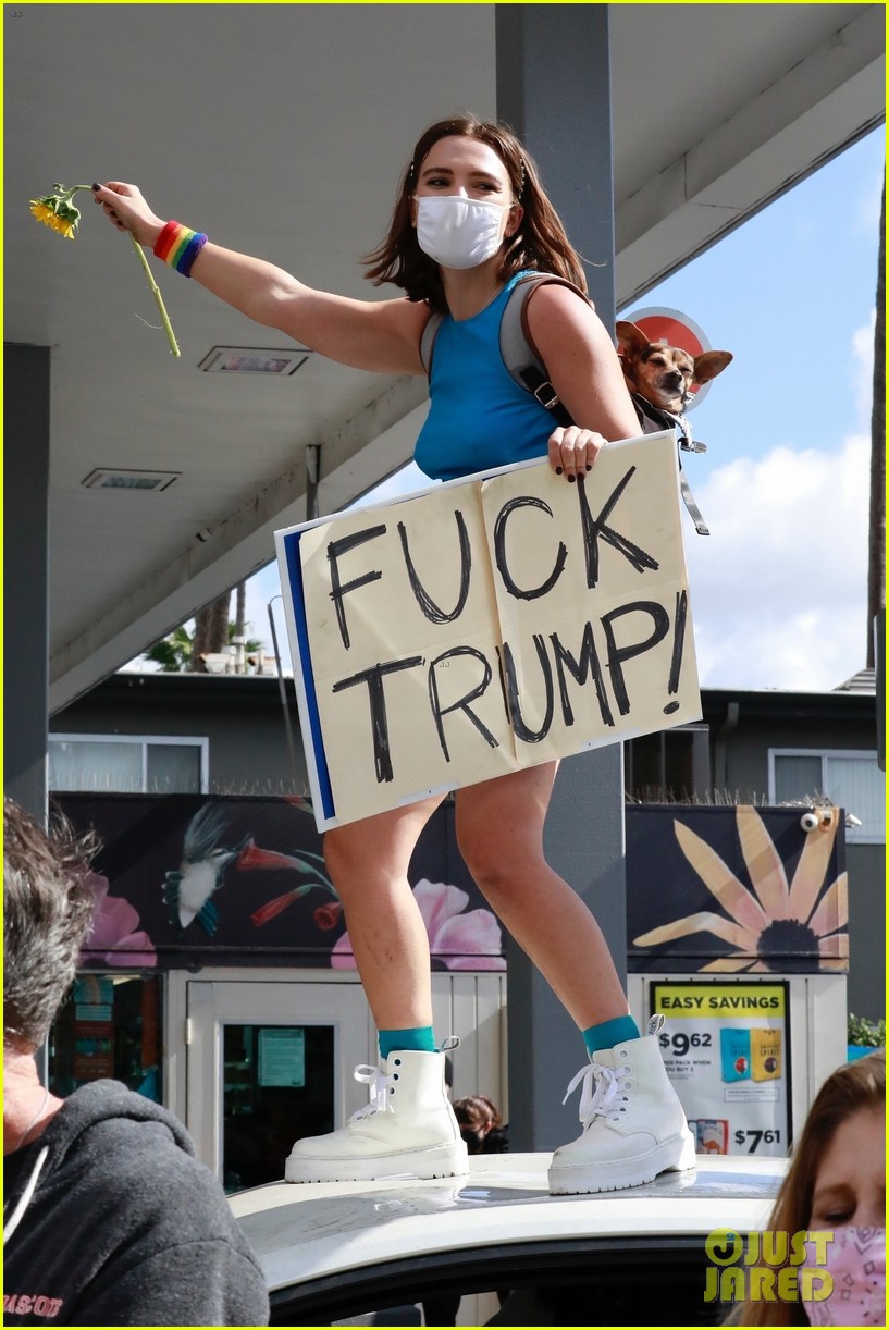 These Photos of Alia Shawkat Dancing in the L.A. Streets to Celebrate ...