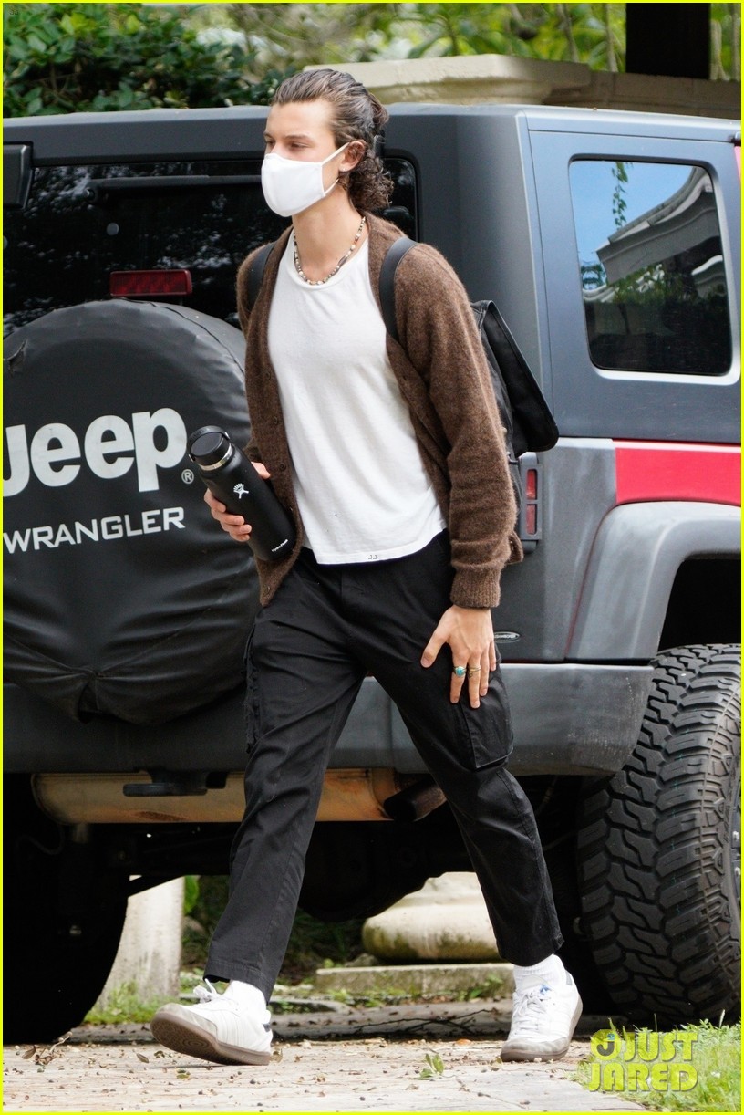 Shawn Mendes Packs Up His Ride Before Hitting the Road: Photo 4501444 ...