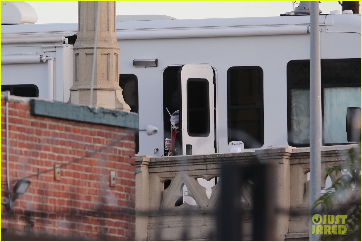 The Weeknd's Head is Covered with Bandages While Filming New Music ...