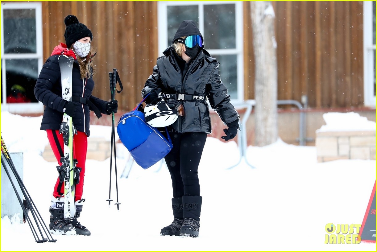 Rebel Wilson & Boyfriend Jacob Busch Keep Cozy While on Vacation in ...