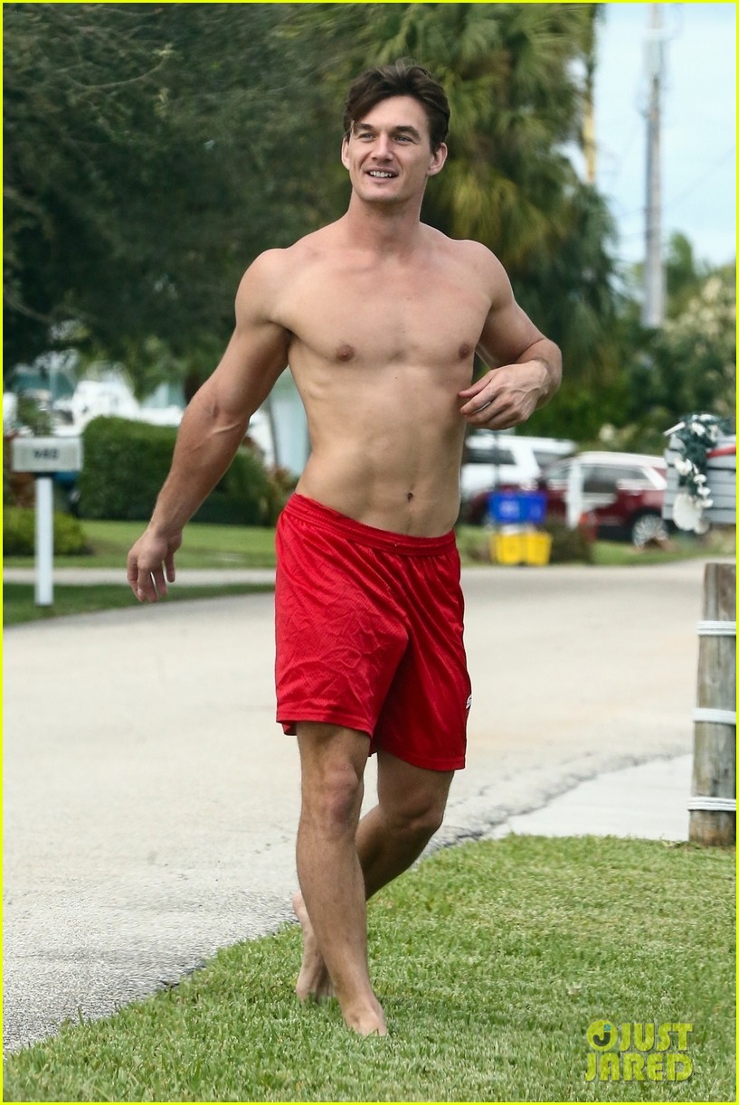 The Bachelorette's Tyler Cameron Looks Ripped While Stepping Out ...