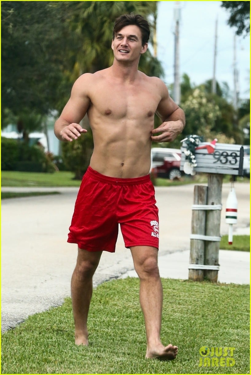 The Bachelorette's Tyler Cameron Looks Ripped While Stepping Out ...