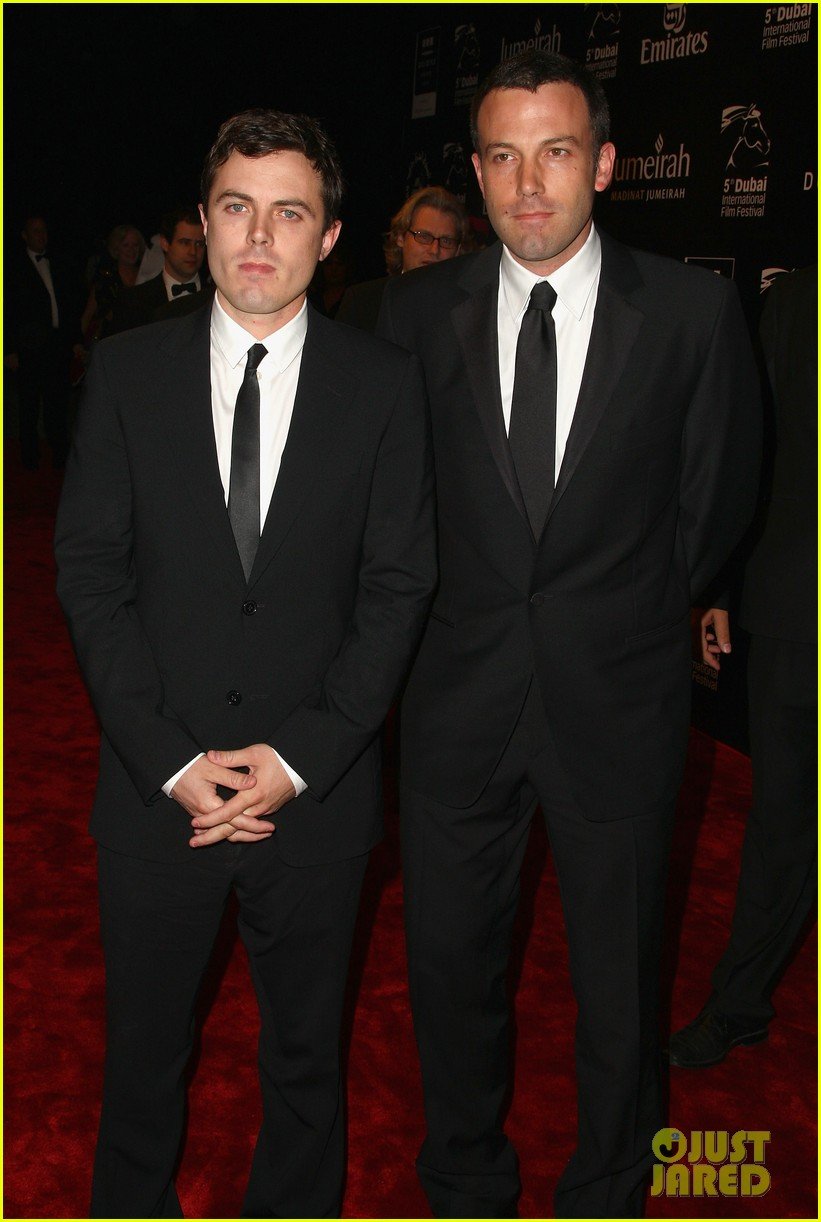 No, Casey Affleck Did Not Throw Out Ben's Cut-Out of Ana de Armas ...