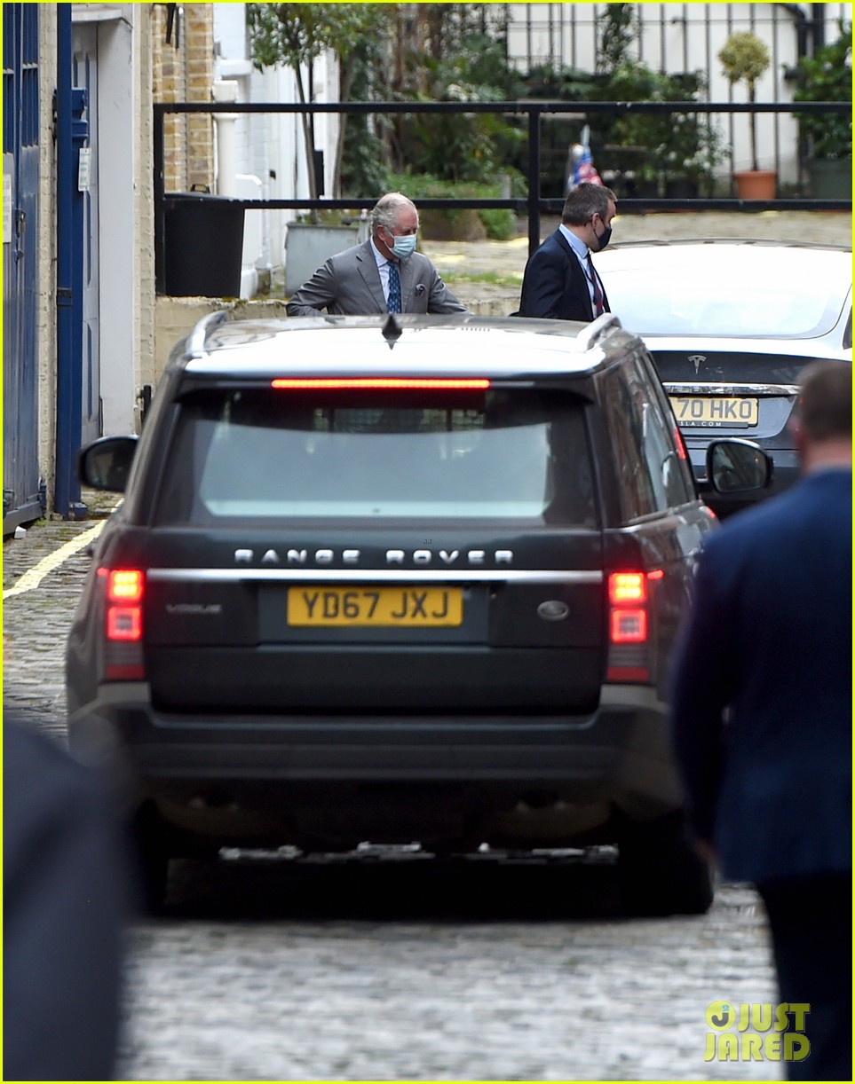 Prince Charles Visits His Sick Father Prince Philip in the Hospital ...