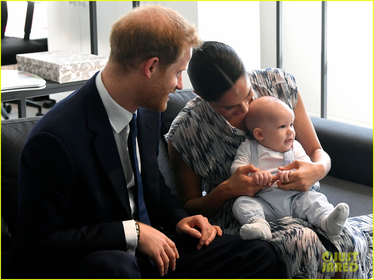 Meghan Markle & Prince Harry's Son Archie - Cute Family Photos!: Photo ...