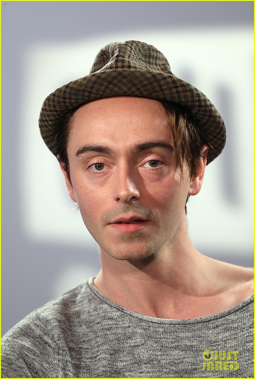 David Dawson Reportedly Cast as Harry Styles' Lover in 'My Policeman ...