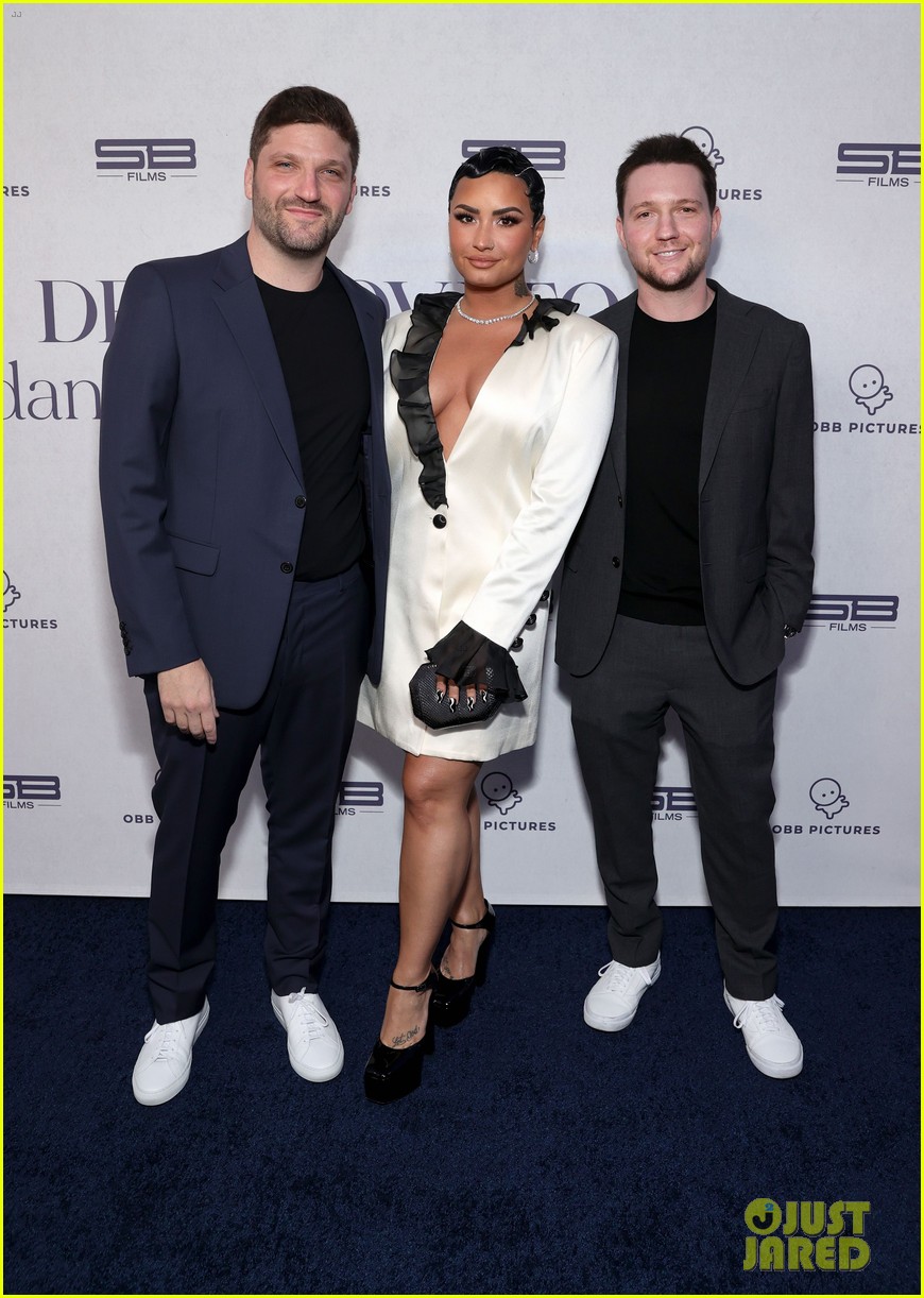 Demi Lovato Performs at 'Dancing With the Devil' YouTube Series ...