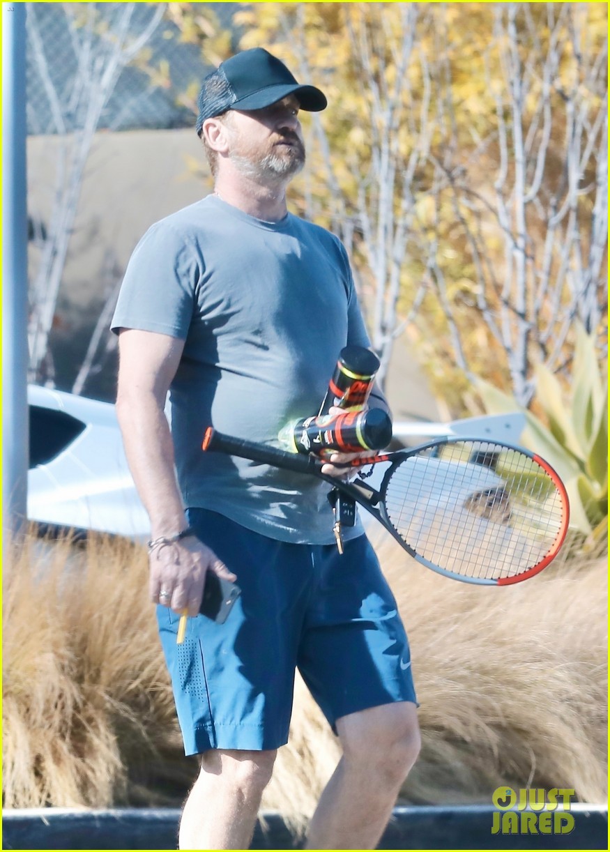 Gerard Butler Remembers His Racket To Play Tennis Game in Los Angeles ...